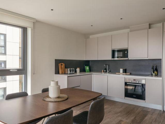 2 bedroom apartment for rent in Mallow Walk, London, SE8