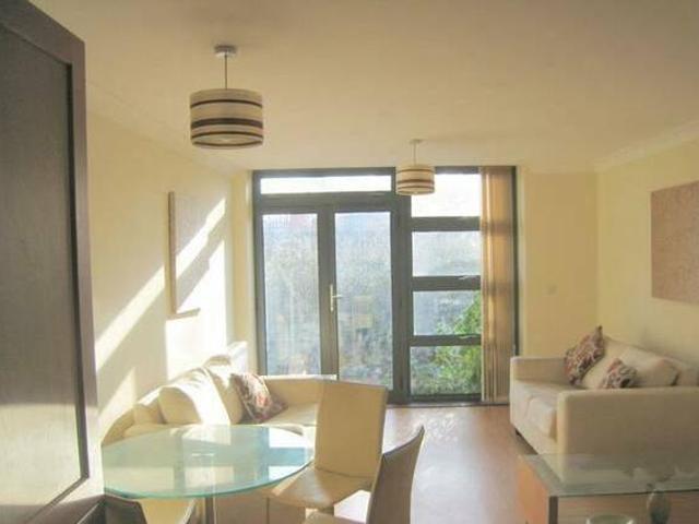 2 bedroom apartment for rent in Maltings Close London E3