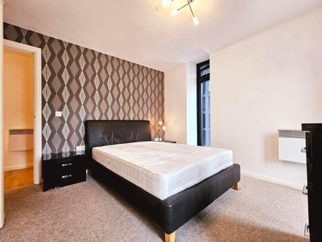 2 bedroom apartment for rent in Mann Island, Liverpool, L3