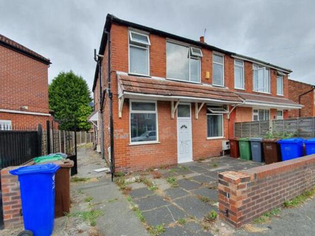 2 Bedroom Apartment For Rent In Manchester