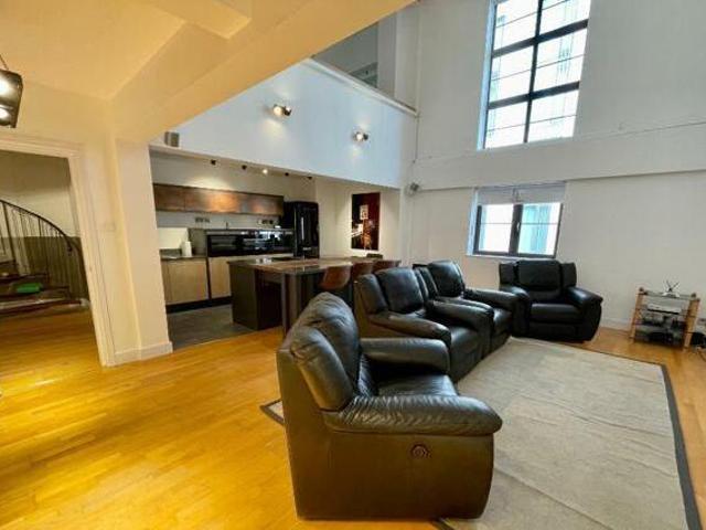 2 Bedroom Apartment For Rent In Manchester
