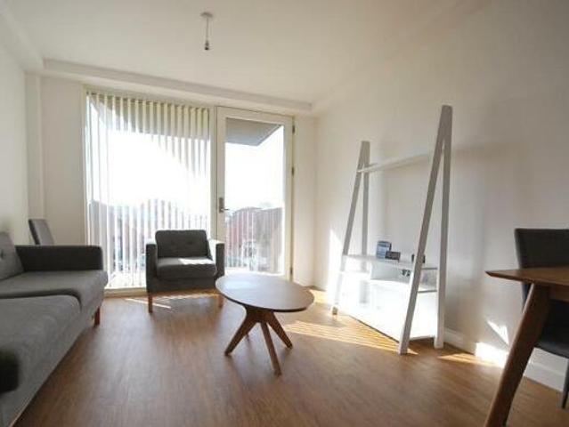 2 Bedroom Apartment For Rent In Manchester