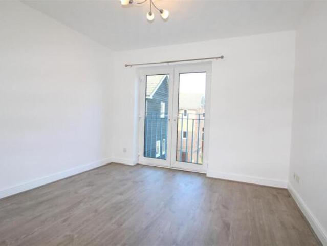 2 bedroom apartment for rent in Mandeville Court, Chingford, E4