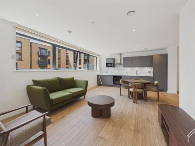 2 bedroom apartment for rent in Manser House, London TW8