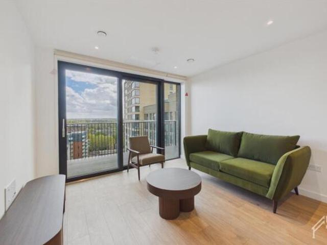 2 bedroom apartment for rent in Manser House, London TW8
