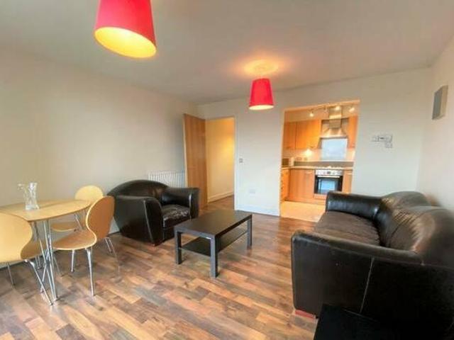 2 bedroom apartment for rent in Mason Way Park Central Birmingham B15