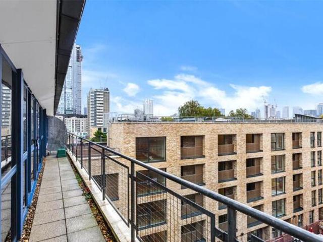 2 bedroom apartment for rent in Masons Yard, London, EC1V