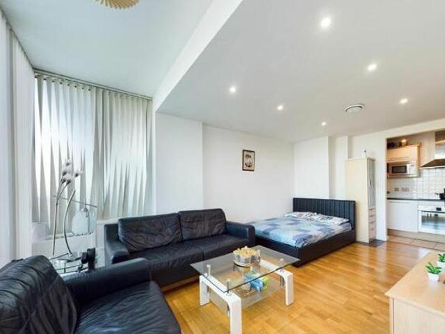 2 Bedroom Apartment For Rent In Maritime House Greens End