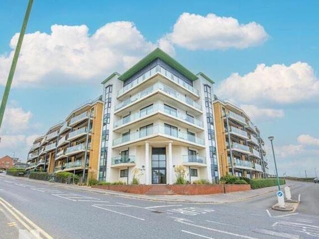 2 Bedroom Apartment For Rent In Marina Close, Bournemouth