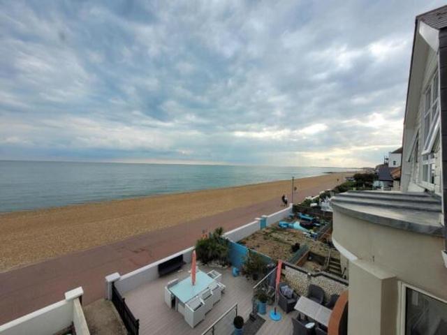 2 bedroom apartment for rent in Marine Parade, Hythe, Kent, CT21