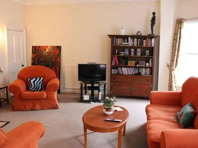 2 bedroom apartment for rent in Market Place Bun NR35