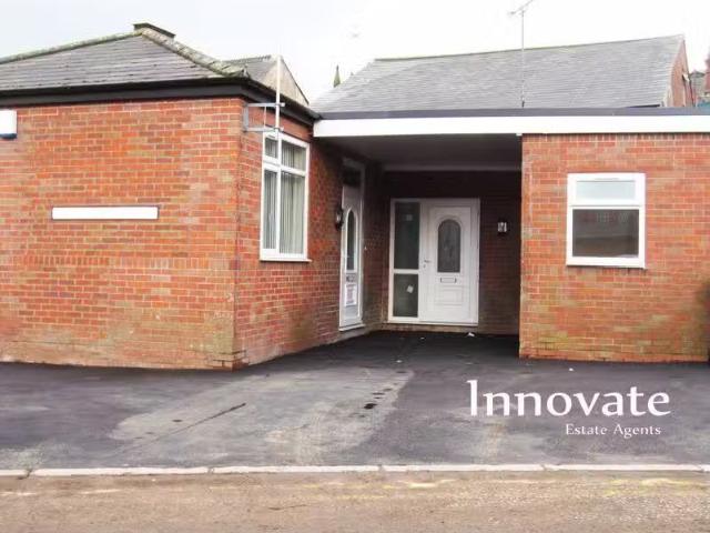2 bedroom apartment for rent in Market Street, Oldbury, B69
