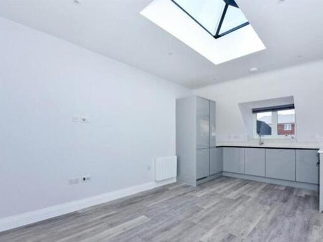 2 Bedroom Apartment For Rent In Marlow