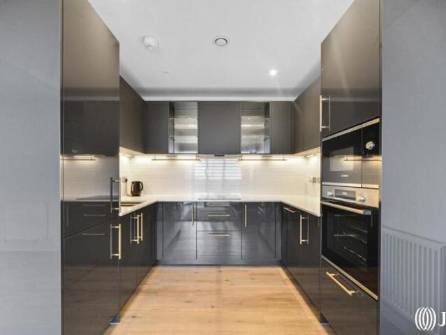 2 bedroom apartment for rent in Mary Neuner Road Crouch End N8
