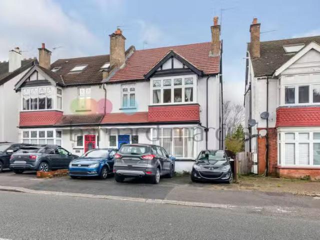 2 bedroom apartment for rent in Mayfield Road, South Croydon.