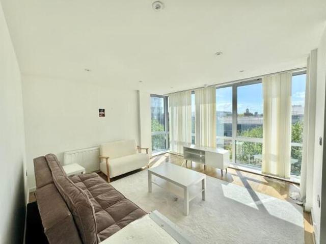 2 bedroom apartment for rent in Mermaid House, Portsmouth, PO1