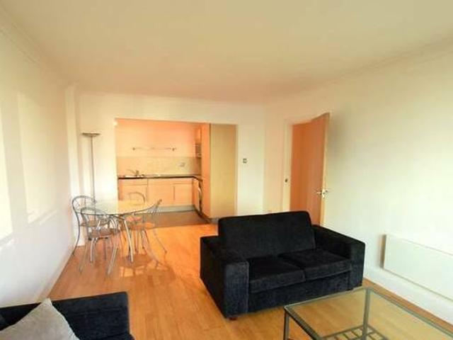 2 bedroom apartment for rent in Merchants Quay Leeds LS9