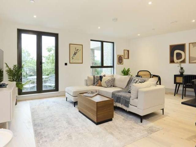 2 bedroom apartment for rent in Merton Abbey, London