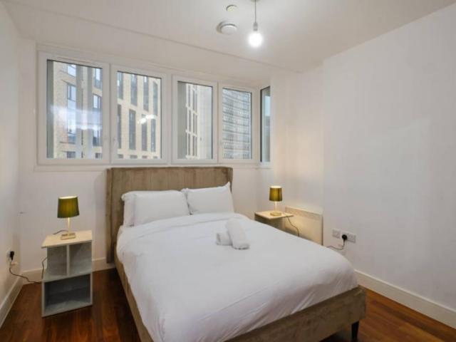 2 bedroom apartment for rent in Metropolitan House, Hagley Road, B16