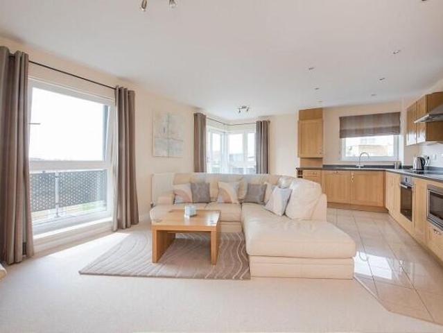 2 bedroom apartment for rent in Metropolitan Station Approach, Watford, WD18