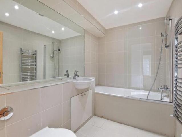 2 bedroom apartment for rent in Millbank Court, John Islip Street, SW1P