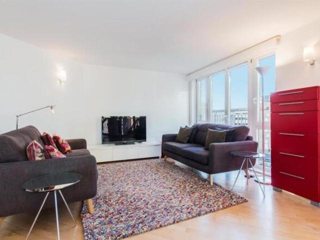 2 bedroom apartment for rent in Millennium Harbour, Westferry Road, E14