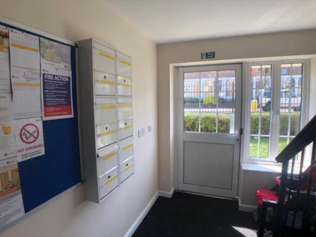 2 bedroom apartment for rent in Milligan Close, Luton, Bedfordshire, LU4