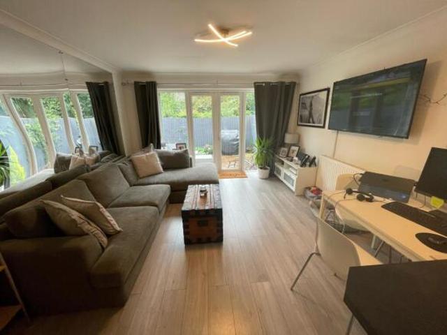 2 bedroom apartment for rent in Milton Road, Charminster, BH8