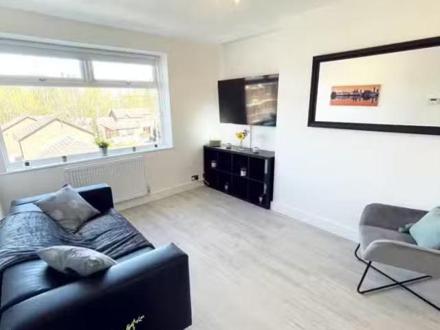 2 bedroom apartment for rent in Minster Court, Liverpool, Mers.