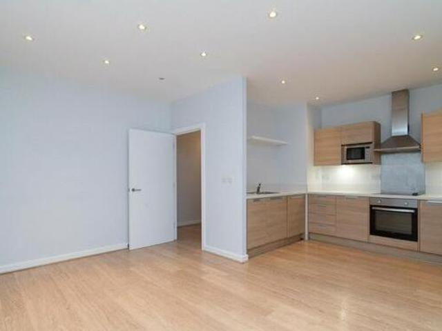 2 Bedroom Apartment For Rent In Mitcham