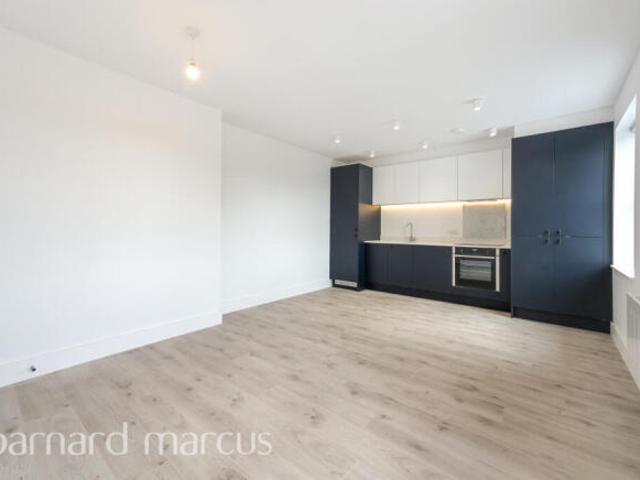 2 bedroom apartment for rent in Mitcham Lane, LONDON, SW16