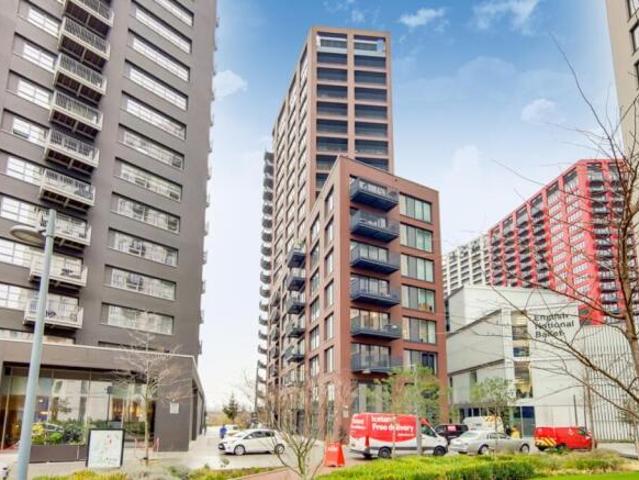 2 bedroom apartment for rent in Modena House, London City Island, Lyell Street, E14