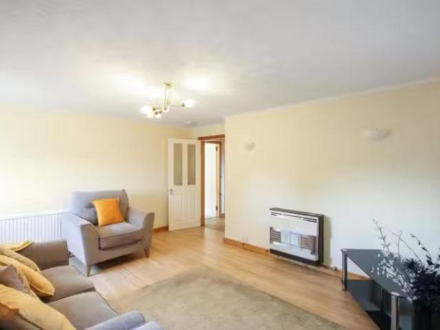 2 bedroom apartment for rent in Moir Drive, AB16