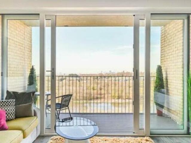 2 Bedroom Apartment For Rent In Moorhen Drive, Hendon