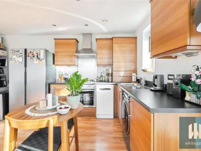 2 bedroom apartment for rent in Moorlands Edge, Mount, Huddersfield, HD3