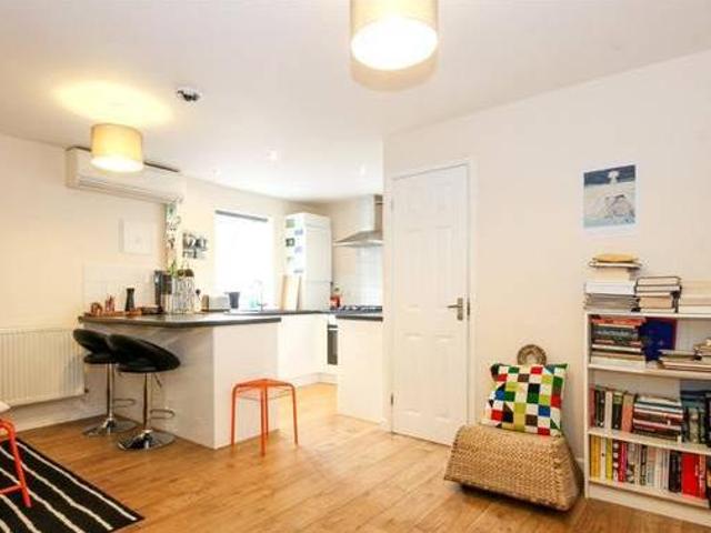 2 bedroom apartment for rent in Montpelier Court Station Road Montpelier Bristol BS6