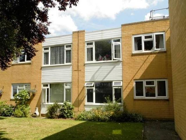 2 bedroom apartment for rent in Montrose Close GoringbySea BN12