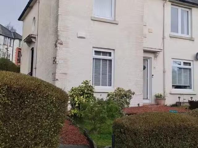 2 bedroom apartment for rent in Mosspark Aros Drive G52 1TL.
