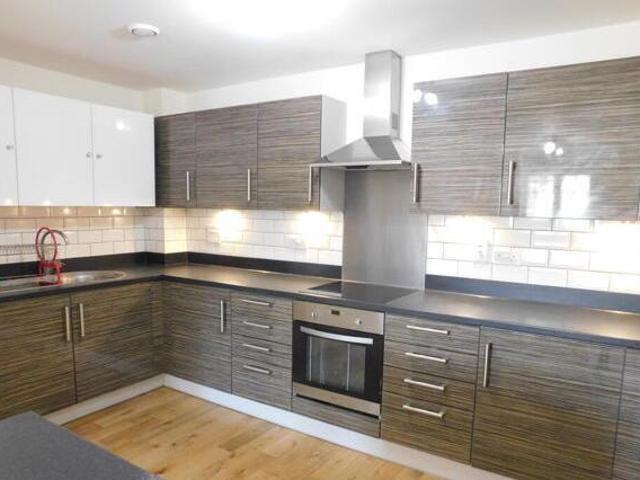 2 Bedroom Apartment For Rent In Morden, Surrey