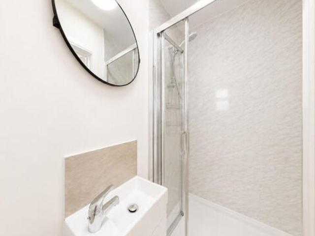 2 bedroom apartment for rent in Morris Crescent, Cowley, OX4
