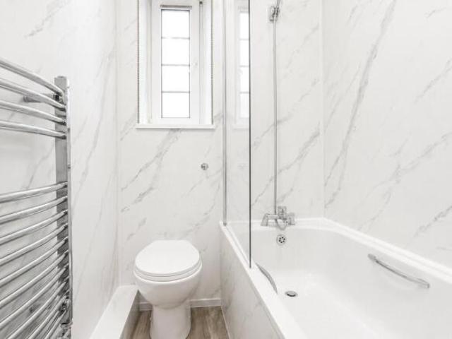 2 bedroom apartment for rent in Mountearl Gardens, London, SW16