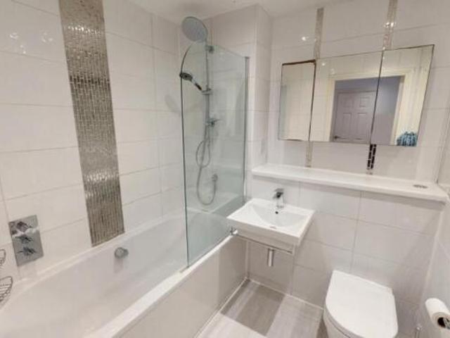 2 bedroom apartment for rent in Napiershall Street, Glasgow G20