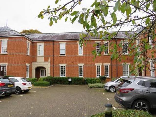 2 bedroom apartment for rent in Napsbury Park St Albans AL2