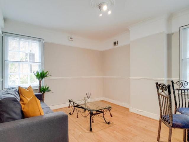 2 bedroom apartment for rent in Naval Row, London, E14
