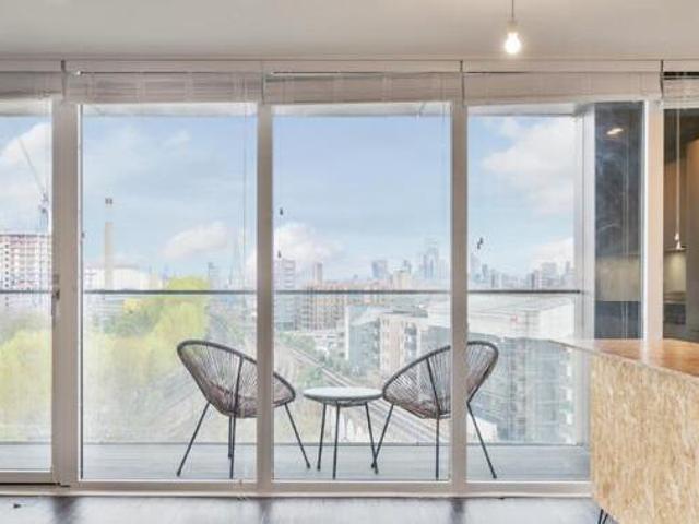 2 Bedroom Apartment For Rent In New Cross, London