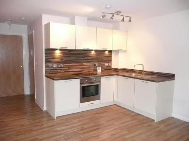 2 bedroom apartment for rent in New Meeting Street, Oldbury, B69