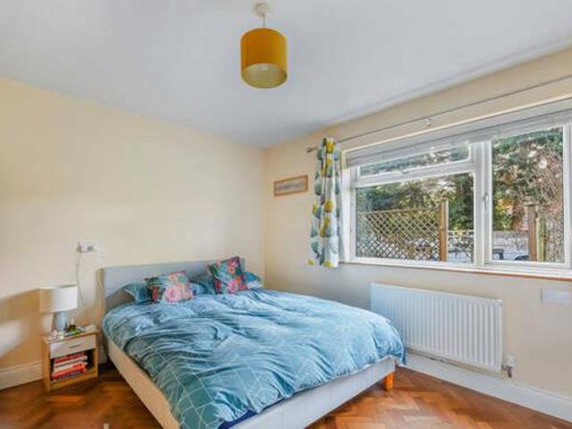 2 bedroom apartment for rent in New Road KINGSTON UPON THAMES KT2