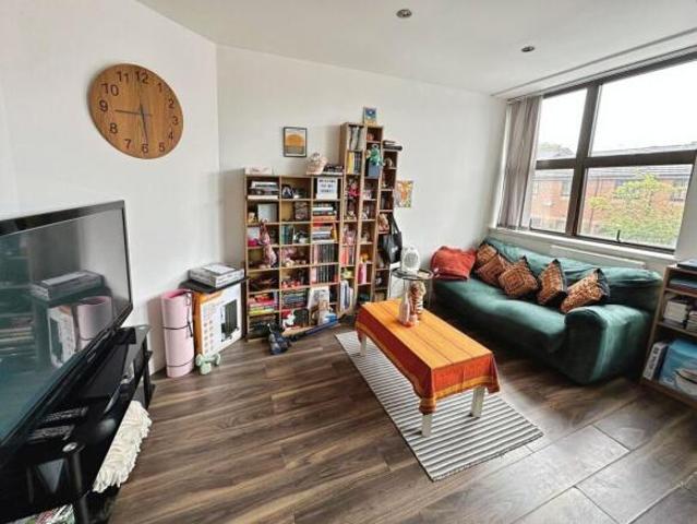 2 bedroom apartment for rent in New Street, Verum House, RG21