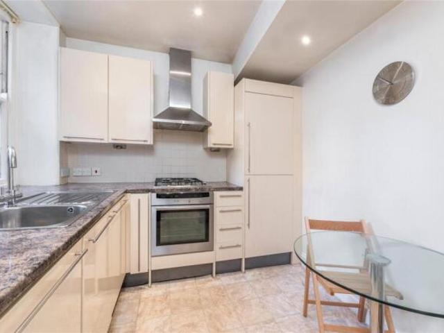 2 bedroom apartment for rent in Newman Street, Fitzrovia, London, W1T