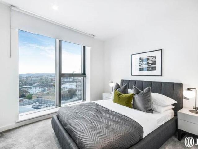 2 bedroom apartment for rent in Newcastle Place London W2